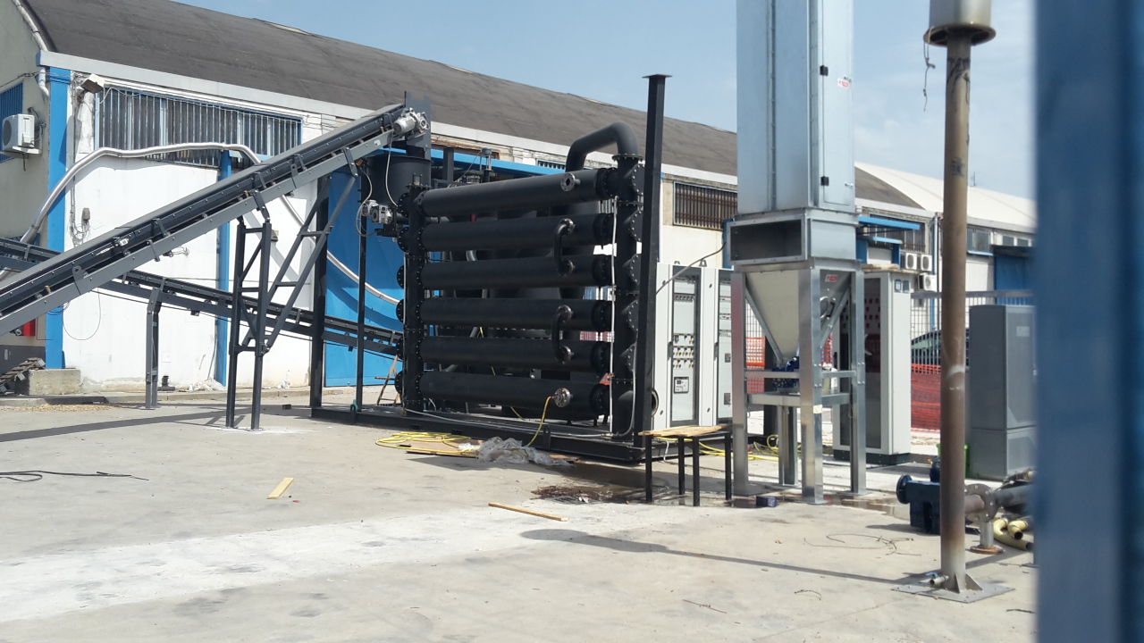 IMPIANTO BIOMASSE SCAVATE CASE ROSSE - TVOGGI Salerno